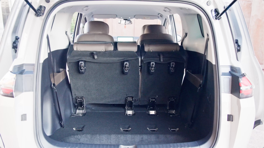 10万元有插混、侧滑门的MPV，买的下手吗？_腾讯新闻