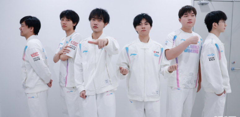 Doinb：BLG明年要让Tabe回来，换打野不是最重要的事_腾讯新闻