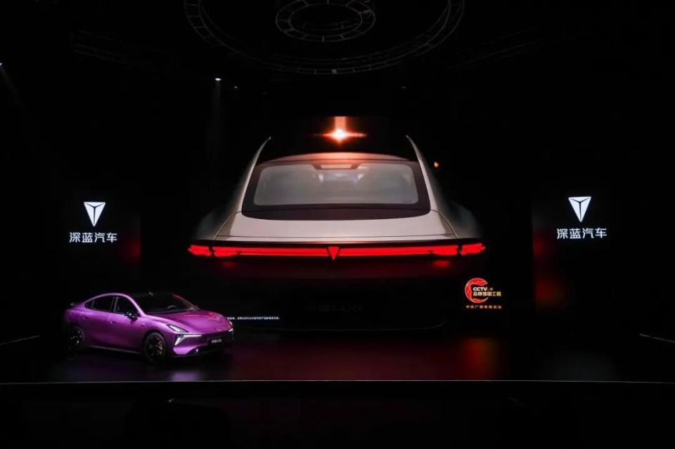 13.99-16.19万元，深蓝L06开启预售_腾讯新闻