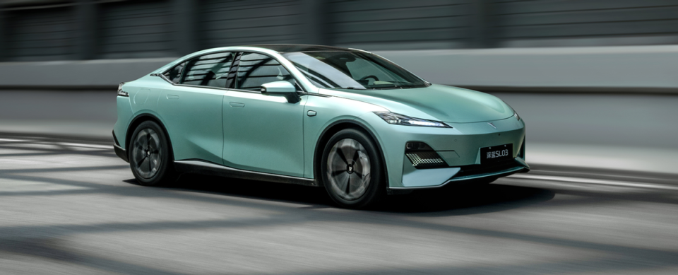 年轻人买纯电轿车，ID.3、深蓝SL03、小鹏MONA M03怎么选？_腾讯新闻