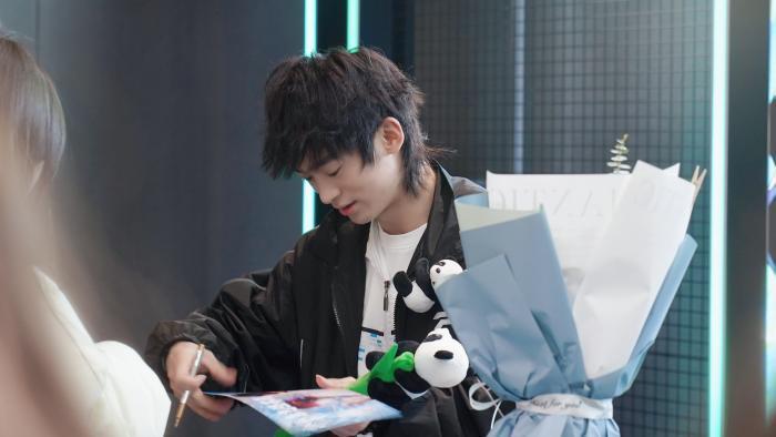 中新电竞对话Suk：不相信自己是最强选手，凭什么拿冠军？_腾讯新闻