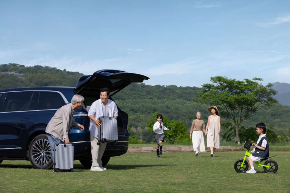 敢挑战问界M9和理想L9？深蓝S09真的这样牛？_腾讯新闻