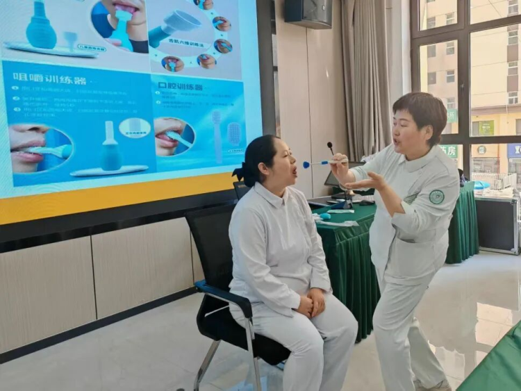 健康中国看山西丨省肿瘤医院老年护理学组走进社区开展主题科普公益活动_腾讯新闻