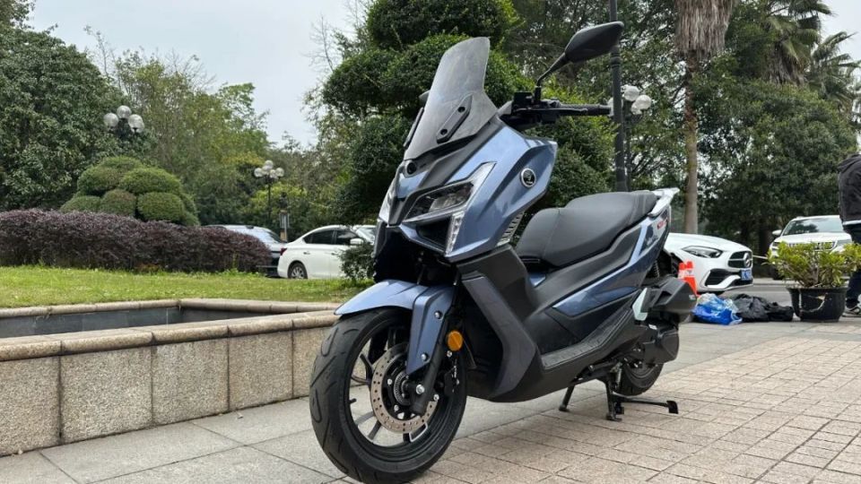 48V混动破局——无极SR150GT H正式亮相，颠覆传统赛道新玩法_腾讯新闻