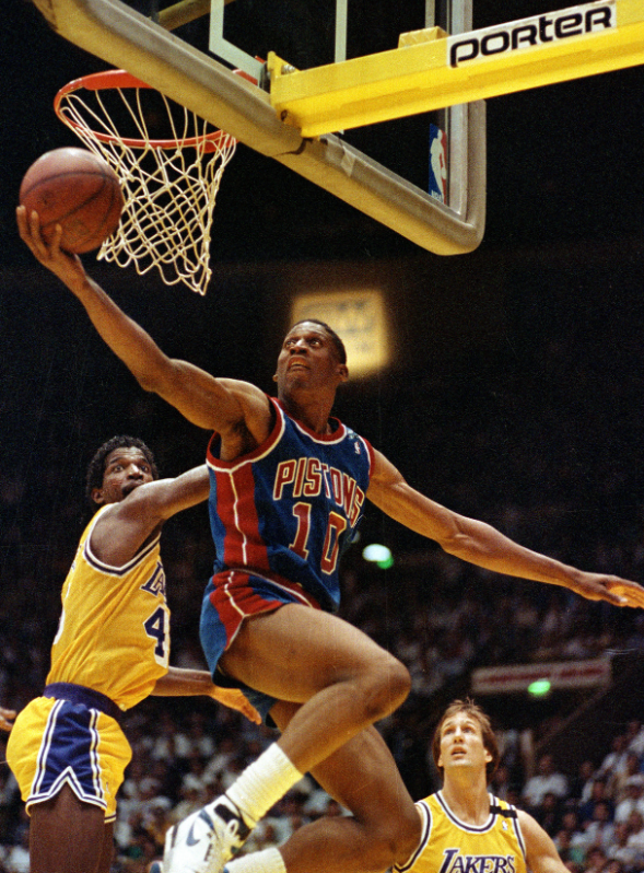 NBA人物志：罗德曼，篮板王的职业生涯高光时刻_腾讯新闻