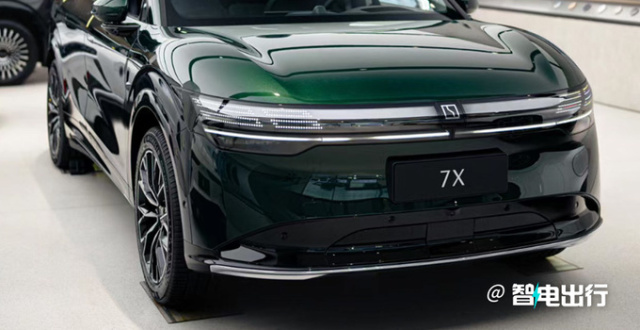 极氪7X售22.99万起！标配激光雷达+800V平台 续航780km_腾讯新闻