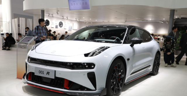 76.9万注定小众化，但1265马力的极氪001FR，物有所值_腾讯新闻