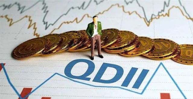 165亿超级资金借超大QDII与ETF提前布局科技板块，华夏基金4只巨无霸指基成市场天玑星_腾讯新闻