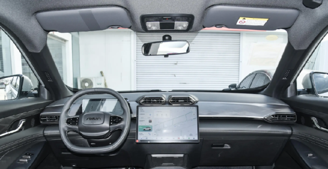 10.99万起售，定位紧凑型SUV，风神L7 EV怎么样_腾讯新闻