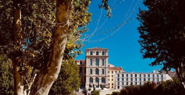 MIT等名校保录内幕被曝光！英格兰大学学费将涨至1万英镑｜一周教育盘点_腾讯新闻