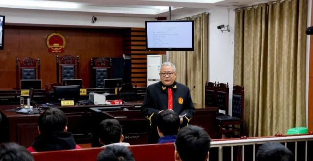 巫山职教中心联合法院开展“庭审+课堂”双轨教学_腾讯新闻