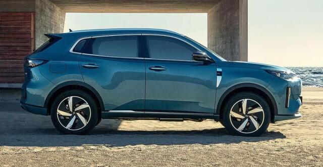 目标直指比亚迪宋Pro DM-i，11.99万起，长安启源Q05上市_腾讯新闻