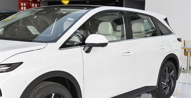 看完元PLUS、Aion Y，决定再等等启辰VX6，大床模式太香了_腾讯新闻