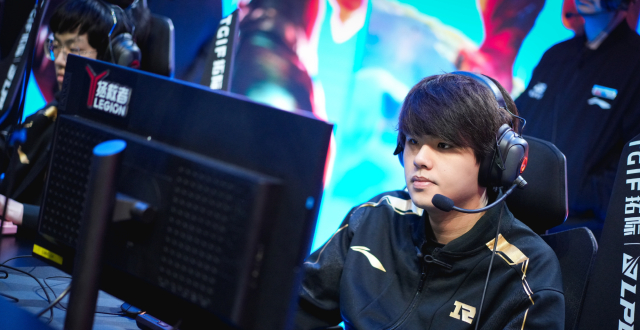 Lwx斯莫德600层灼热龙息输出爆炸，RNG 2-0击败OMG_腾讯新闻