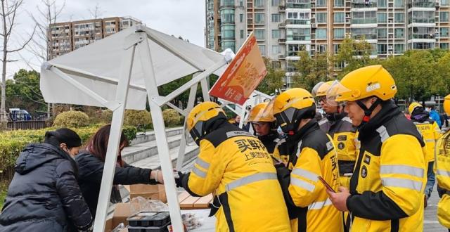 静安彭浦镇“多格合一”聚力志愿服务，“3·5”学雷锋主题活动融合网格力量_腾讯新闻