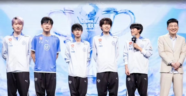 TTG3-2险胜RW：坐稳小组第一，S组稳了，清清2连MVP首秀5杀！_腾讯新闻