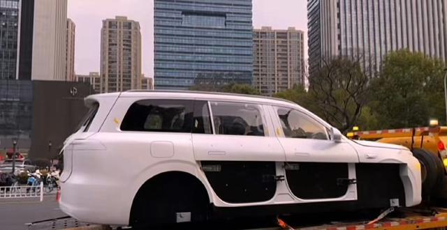 疑似零跑D16外观模型曝光，定位大型SUV_腾讯新闻