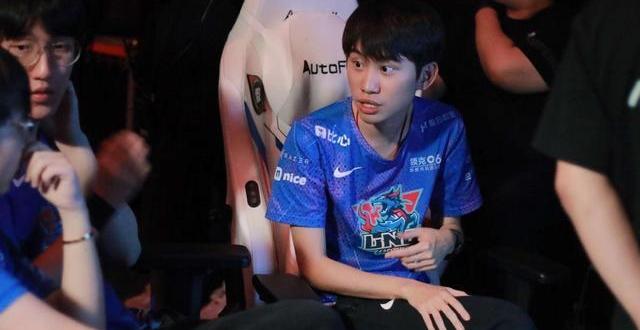 最尴尬的一集！Doinb成SG经纪公司旗下唯一失业人员_腾讯新闻