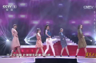STARIES组合带观众回忆经典，一首首金曲组成《香港歌曲串烧》，瞬间引爆全场热潮_腾讯新闻