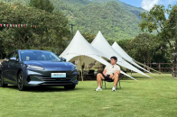 海豹06DM-i旅行版：买SUV不如买它？能装x也能装货！_腾讯新闻