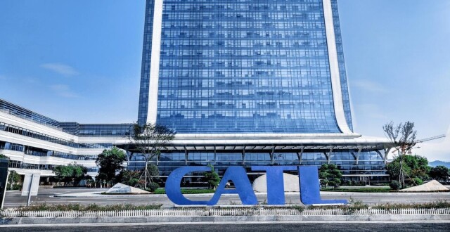 超400KM+4C！宁德时代发布骁遥超级增混“大电量”电池_腾讯新闻