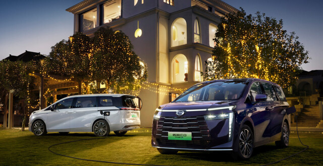 【品牌盛典】25万以内家用MPV最优选，传祺新能源E8实至名归_腾讯新闻