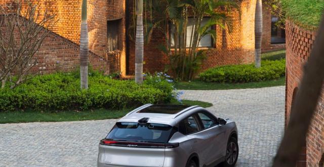 油箱55L续航超2000km，东风风神L7出手，插混SUV要变天？_腾讯新闻