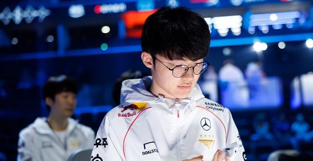 S14半决赛前瞻：WBG想赢BLG，抛开概念神，教练Daeny才是最关键！_腾讯新闻