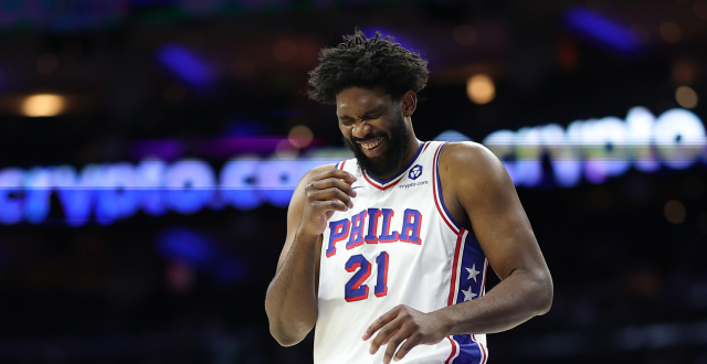 76人伤病报告：恩比德可以出战今日对阵独行侠的比赛_腾讯新闻