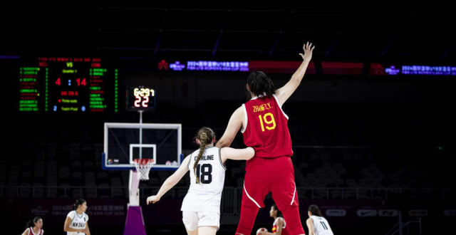 中国U18女篮vs澳大利亚：对手7人超1米85，张子宇面临终极考验_腾讯新闻