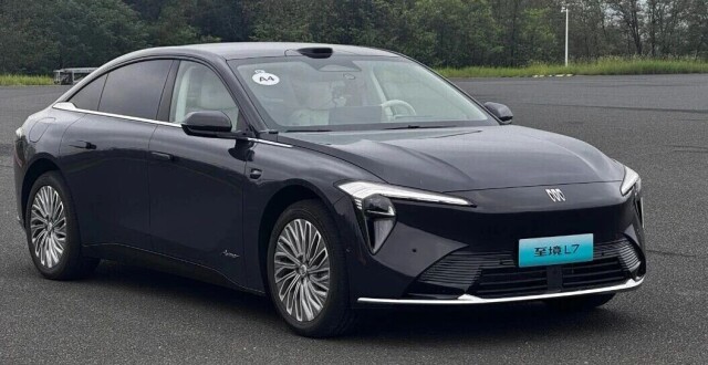 试驾别克至境L7：16.99万买40万级驾控性能，智驾辅助跃入第一梯队_腾讯新闻