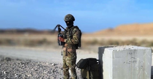 以色列新型巷战无人机投入实战，研发灵感来自电影《变形金刚》？_腾讯新闻