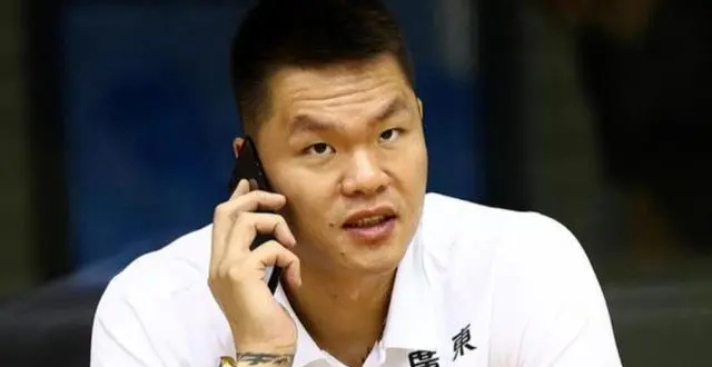 CCTV5直播京粤二番战，基恩PK沃特斯，杜锋冲击9连胜，周琦争MVP_腾讯新闻