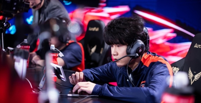 DYG和Hero冲季后赛，XYG生死战灵梦辅助，粉丝：不理解不上羲和_腾讯新闻