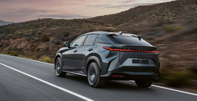 丰田申请“Lexus TZ”商标，暗示雷克萨斯将推中型电动三排 SUV_腾讯新闻