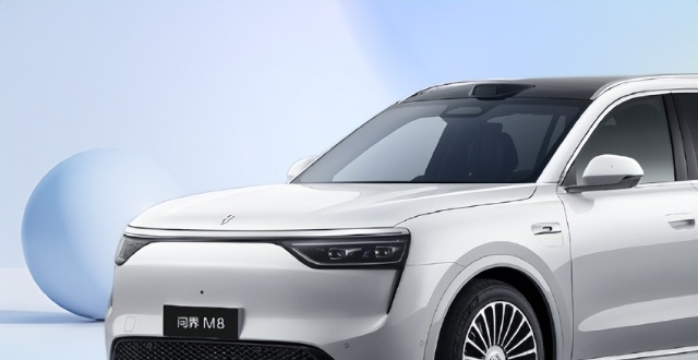 问界M8纯电版官宣8月上市，首发搭载华为ADS 4.0/华为七合一电驱_腾讯新闻