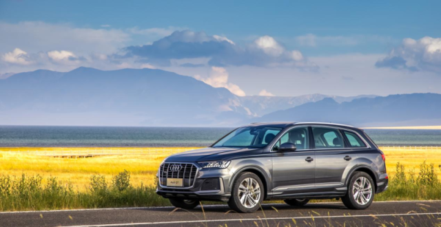 奥迪也能触屏了？试驾2023奥迪Q7/Q8！车长超5米，搭3.0T+48V电机…_腾讯新闻