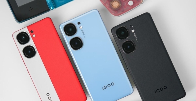 iQOO Z9 Turbo+来了，同价位iQOO Neo9值不值得买？_腾讯新闻