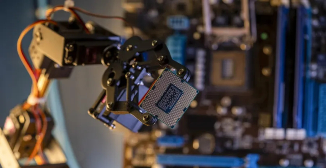 英特尔资深 CPU 架构师另起炉灶，创办RISC-V初创公司_腾讯新闻