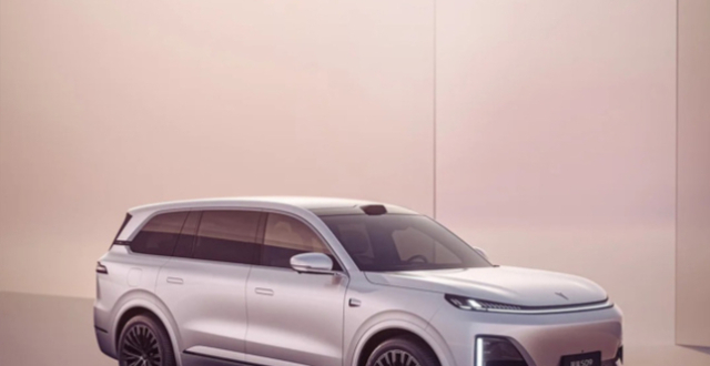 深蓝S09正式发布：30万级大六座SUV开启智能家庭出行新纪元_腾讯新闻