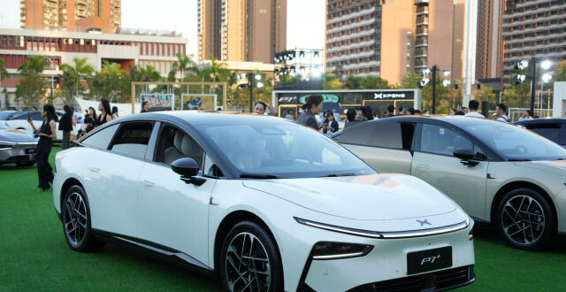 小鹏P7+正式上市，标配图灵AI高阶智驾，18.68万元起价_腾讯新闻