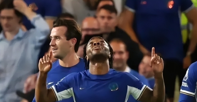 斯特林状态爆棚！切尔西3比0大胜卢顿，9.7亿豪华阵容碾压对手_腾讯新闻