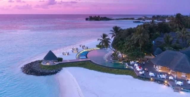 马代度假，学龄前亲子家庭首选这里！暑期错峰立省8000！_腾讯新闻