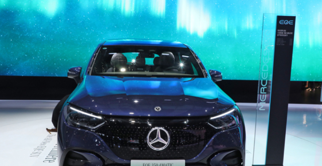 EVA平台打造，北京奔驰EQE SUV或5月底上市_腾讯新闻