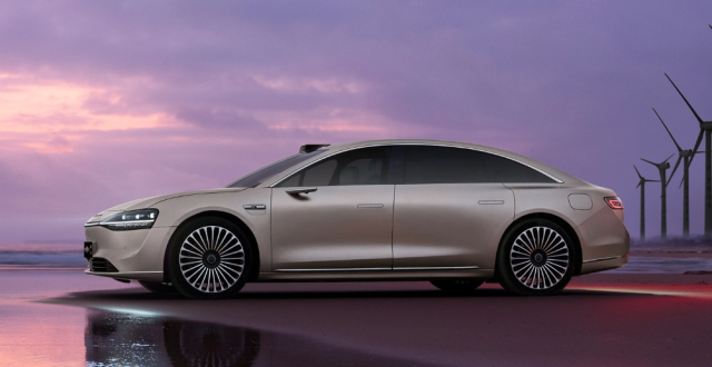 鸿蒙智行享界 S9 汽车先行尊享计划启动，限额 5000 名优先交付_腾讯新闻