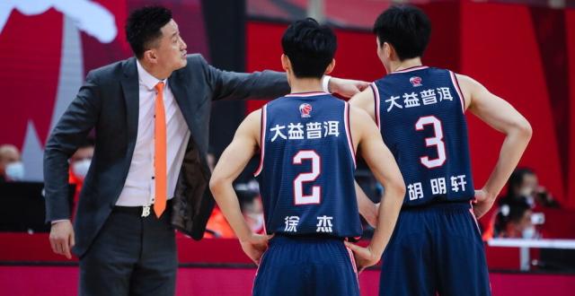 今晚CBA战2场，胡明轩率广东男篮PK福建，CCTV5直播北控VS广州_腾讯新闻