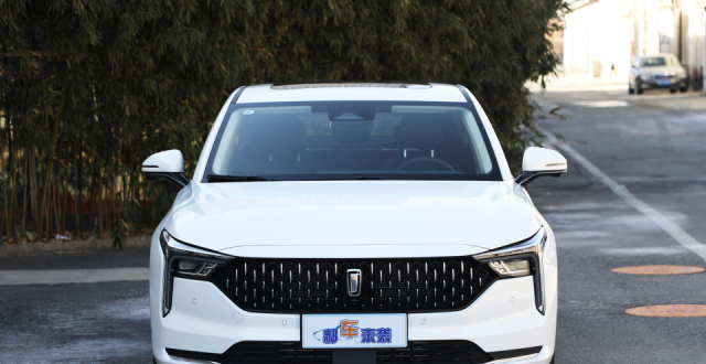 预算10万就买中型车，将竞争星瑞和UNI-V，奔腾B70性价比有多高？_腾讯新闻