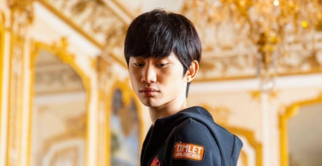 Doinb透露LPL形势严峻，3支战队想卖，LGD挂了几年没人接盘_腾讯新闻