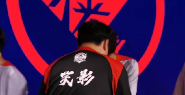 28日KPL赛果，上海双雄双双被零封，RW侠令人失望，WB挺进S组_腾讯新闻