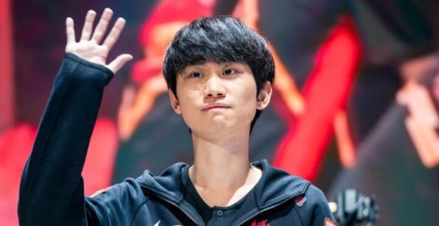 Doinb透露自己想回归赛场，全局BP很适合自己，黑料太多很难复出_腾讯新闻